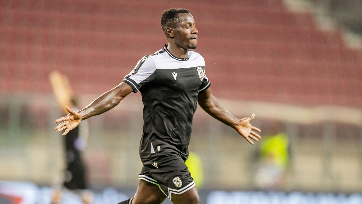 Μέρος της προπόνησης ο Καμαρά - ArenaChios